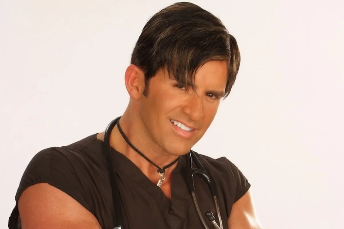 Participante do MasterChef Brasil ganha apelido de "Doctor Rey"