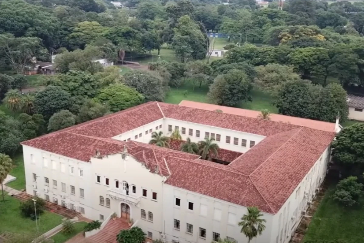 Mulher que deixou ave com gripe aviária na Unesp é identificada