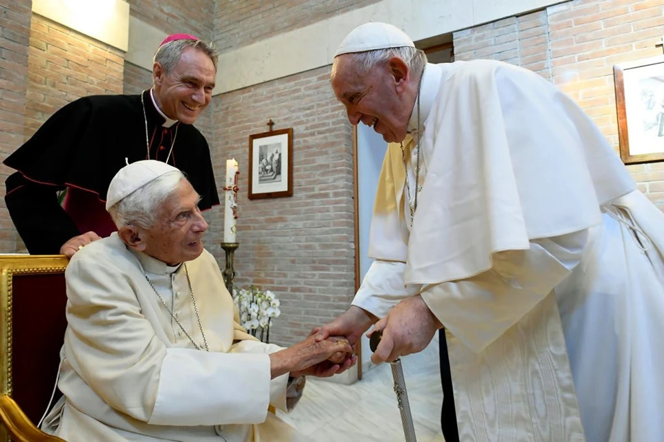 Papa Francisco fala sobre Bento XVI: "Um presente para a Igreja"