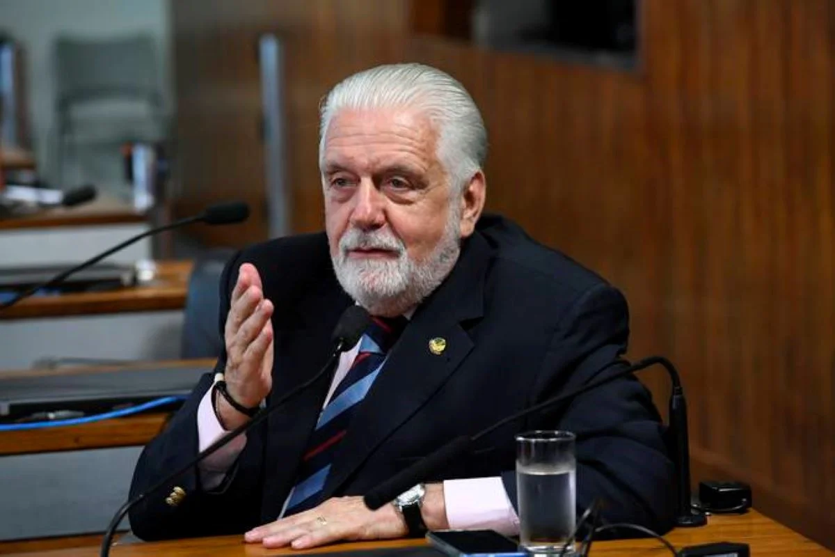 Jaques Wagner pediu emprego no Master para Guido Mantega