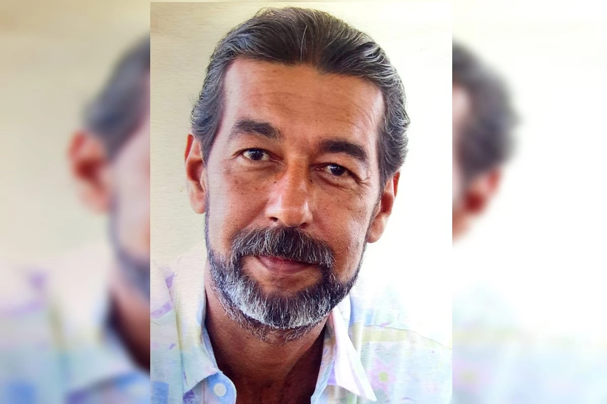 Família marca velório de jornalista Carlos Henrique de Almeida Santos