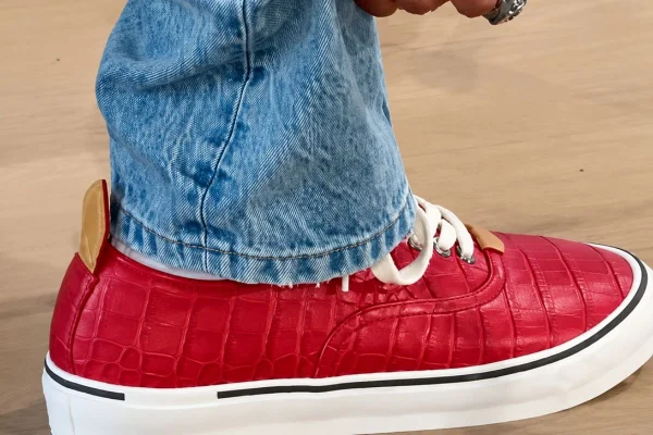 Louis Vuitton reproduz solado icônico da Vans e é criticada